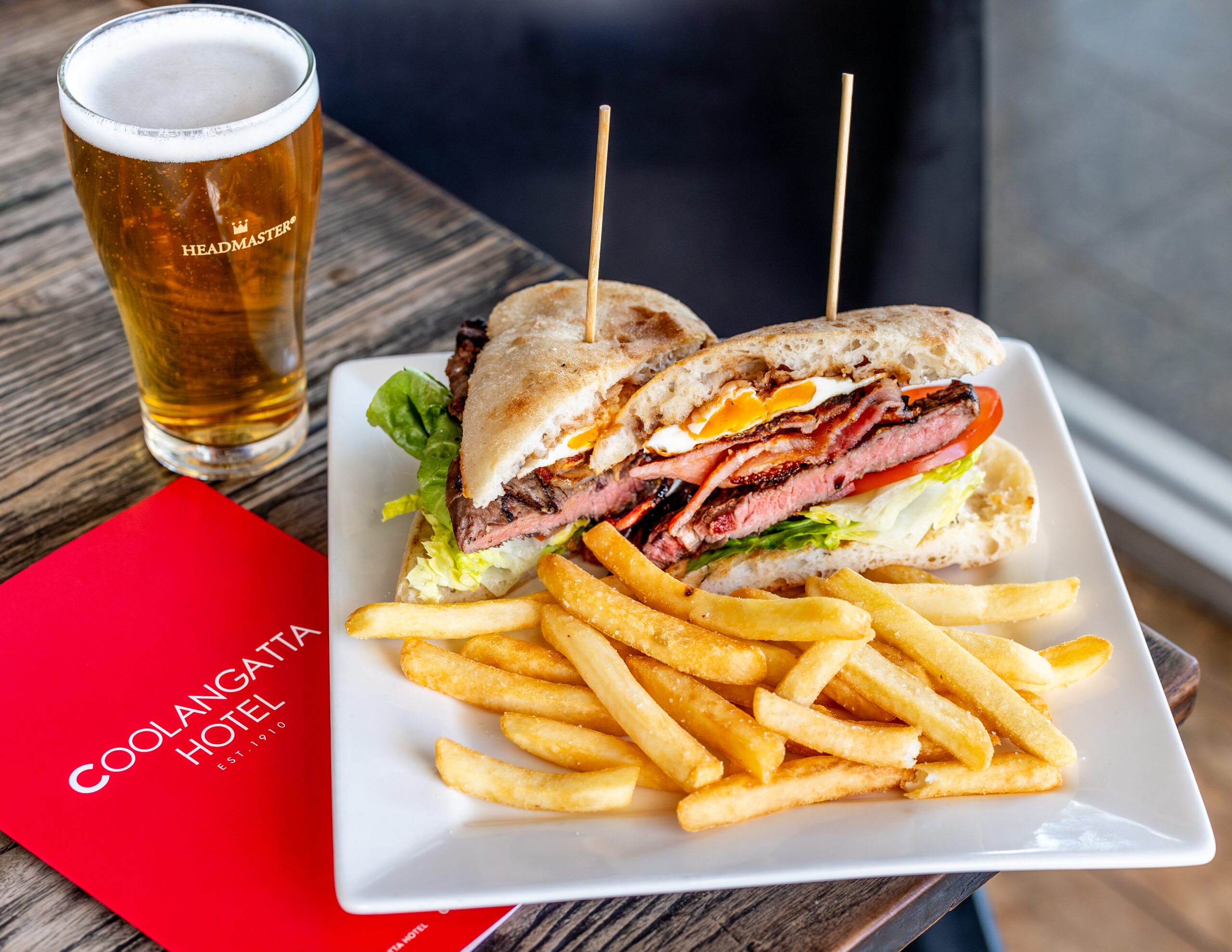 Bistro Dining - Coolangatta Hotel